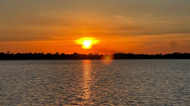 Daytona Beach: Small Group Champagne Sunset Cruise - Key Points