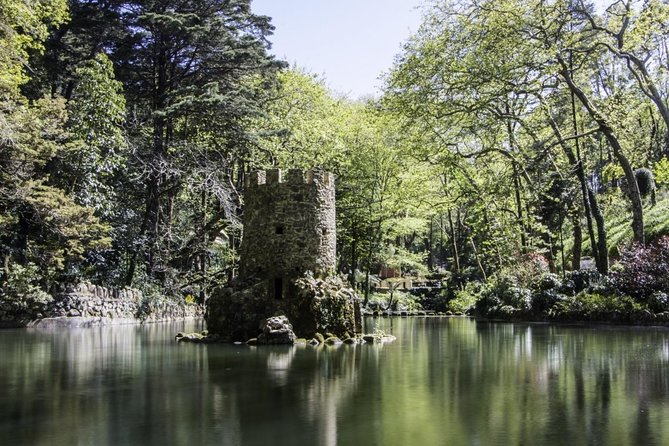 Daytrip From Lisbon to Sintra+Cascais-Large Groups up to 10 Pax - What to Expect on the Tour