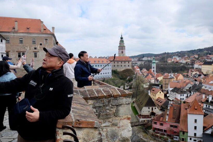 Daytrip from Prague to eský Krumlov - Arrival and Exploration: Český Krumlov’s Charms