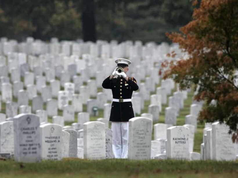 DC: Arlington Cemetery Walking Tour & Changing of the Guard - A Detailed Look at the Arlington Cemetery Walking Tour