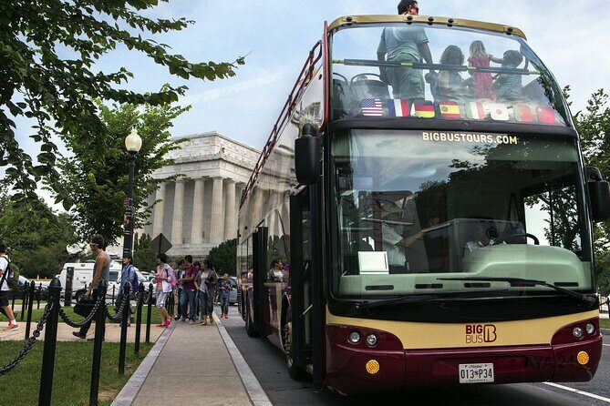 DC: Hop-on Hop-off Bus, Arlington Walking Tour, and Night Tour - What Does the Experience Feel Like?