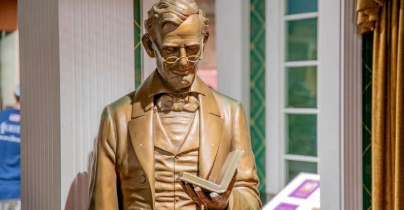 DC: Lincoln Assassination Walking Tour with Ford's Theatre - Practical Details: Price, Duration, and Accessibility