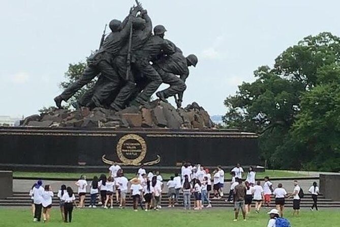 DC Monuments & Memorials Guided Minibus City Tour - Who Should Consider This Tour?