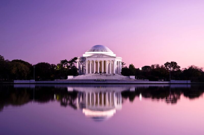 DC: Monuments & Memorials Sunset Tour by Open-top Bus - Who Will Love This Tour?