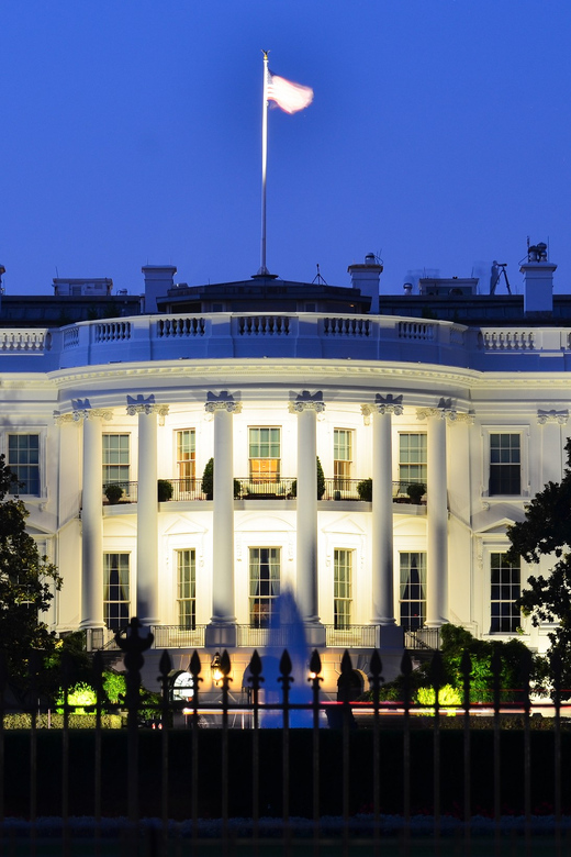 DC: Monuments & Memorials Sunset Tour by Open-top Bus - The Sum Up: Who Is It Best For?