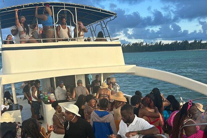 DE Hip Hop Boat Party for Adults and Free Drinks Only - Practical Details: What to Know Before You Go