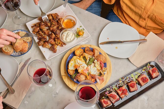 De Tapas in Malasaña: Evening Wine and Tapas Tour - Booking Information