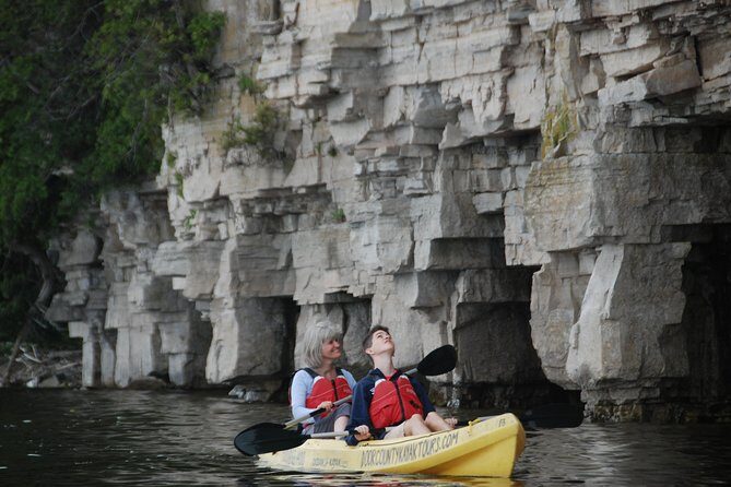 Death's Door Bluff Kayak Tour - Key Points