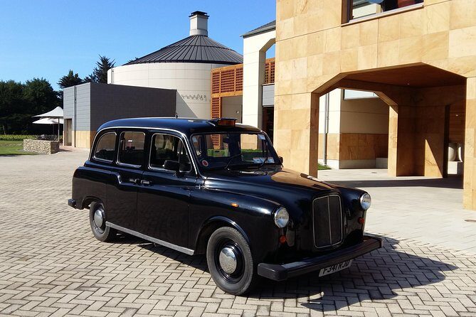Deco City Black Cab Tours and Shuttles - A Well-Rounded Itinerary with Something for Everyone