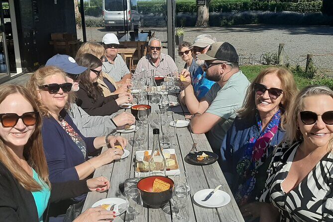 Deco Napier, Te Mata Peak, Garden Walk and Wine Tasting Tour - Starting Point and Duration