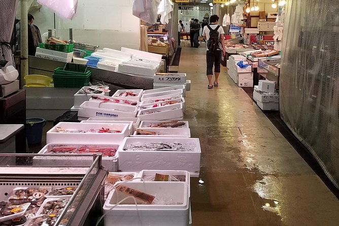 Deep Dive: Osaka Food Markets From Local to Luxurious! - Embracing the Osaka Food Experience