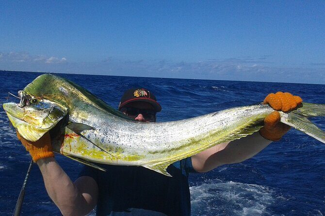 Deep sea fishing charters in Fort Lauderdale aboard 52' Hatteras - Introduction to the Fort Lauderdale Deep Sea Fishing Experience
