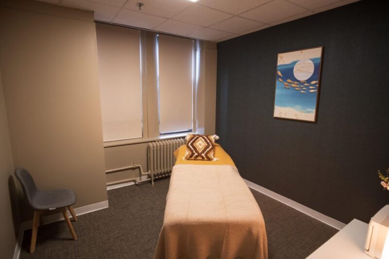 Deep Tissue Massage Therapy NYC - 60 mins - What We Love About This Deep Tissue Massage