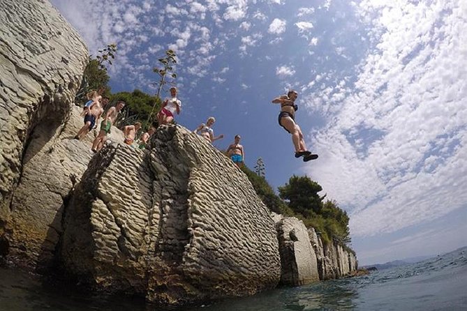 Deep Water Solo and Cliff Jumping Tour in Split - Exploring the Deep Water Solo and Cliff Jumping Tour in Split