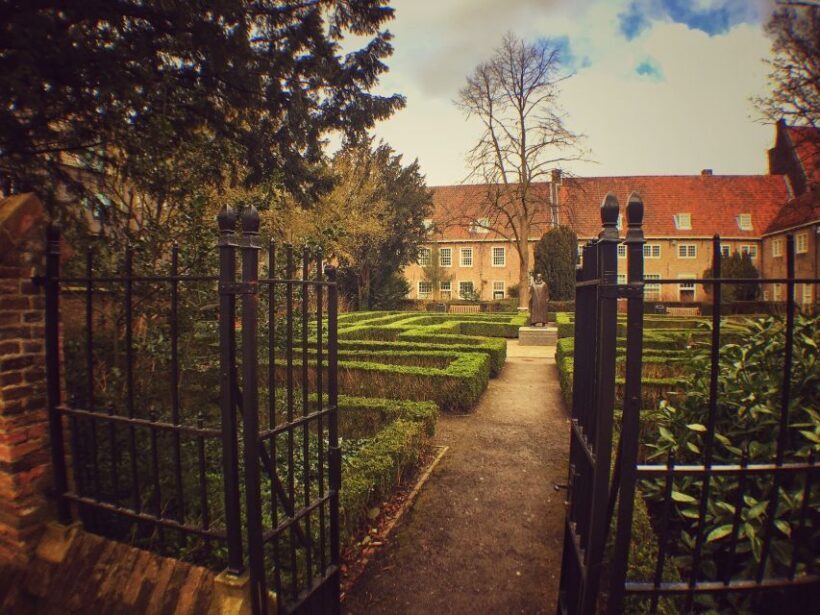 Delft: Guided Walking Tour - Who Will Enjoy This Tour?