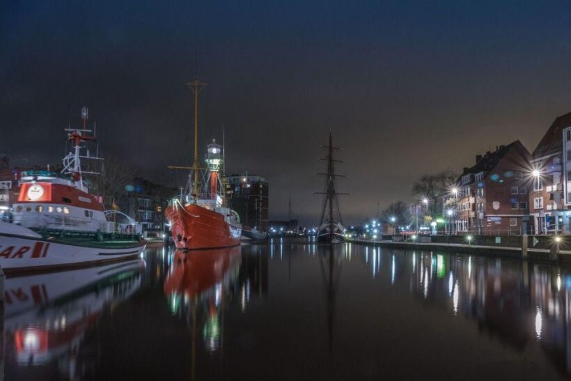 Delft Private Walking Tour - Iconic Sites and Their Stories