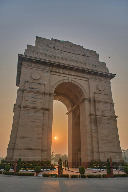 Delhi Airport: Old and New Delhi Half-Day Tour - Why This Tour Works Well