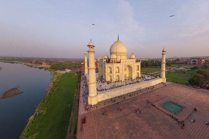 Delhi Airport to Agra Drop - An In-Depth Look at the Journey from Delhi to Agra