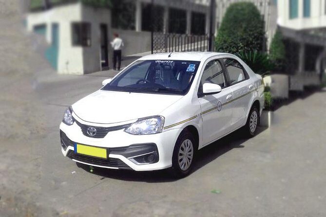 Delhi Airport To Agra Hotel Transfer by Private AC Car - Key Points