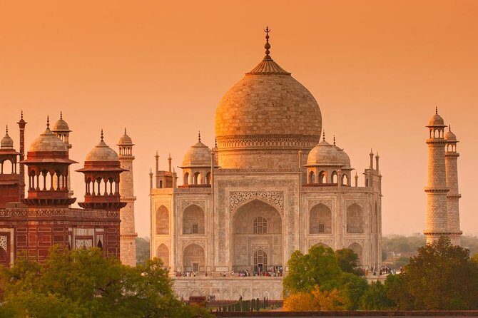 Delhi Airport To Agra Hotel Transfer by Private AC Car - A Closer Look at the Itinerary and Service