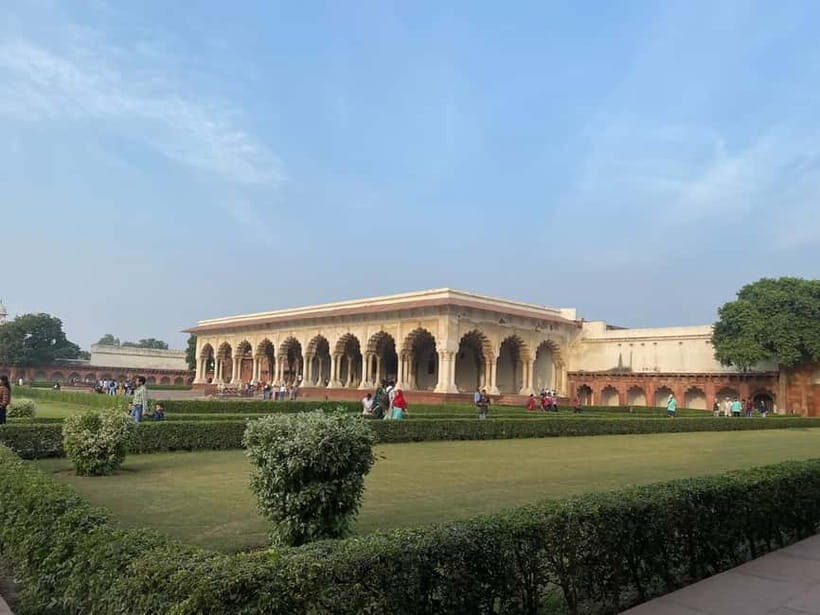 Delhi Airport to Taj Mahal Tour Instant Booking - Key Points