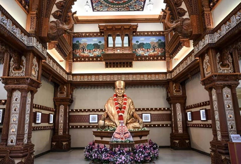 Delhi: Akshardham Temple Guided Walking Tour with a Local - Who Would Love This Tour?