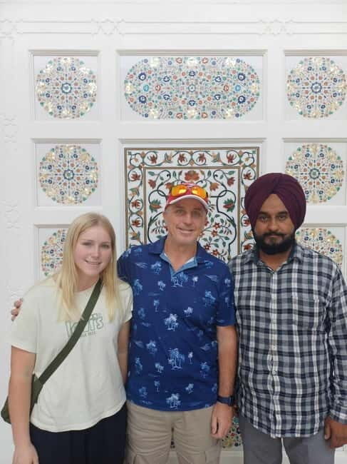 Delhi City Sightseen,Full Day Tour Including New & Old delhi - FAQ