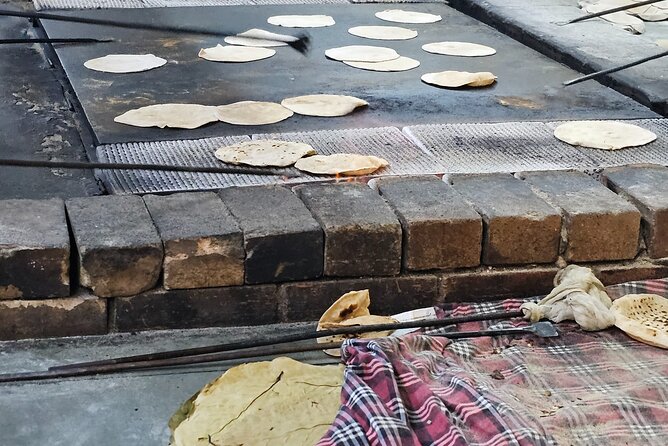 Delhi: Customized Full Day Tour of Old and New Delhi - What the Reviews Tell Us