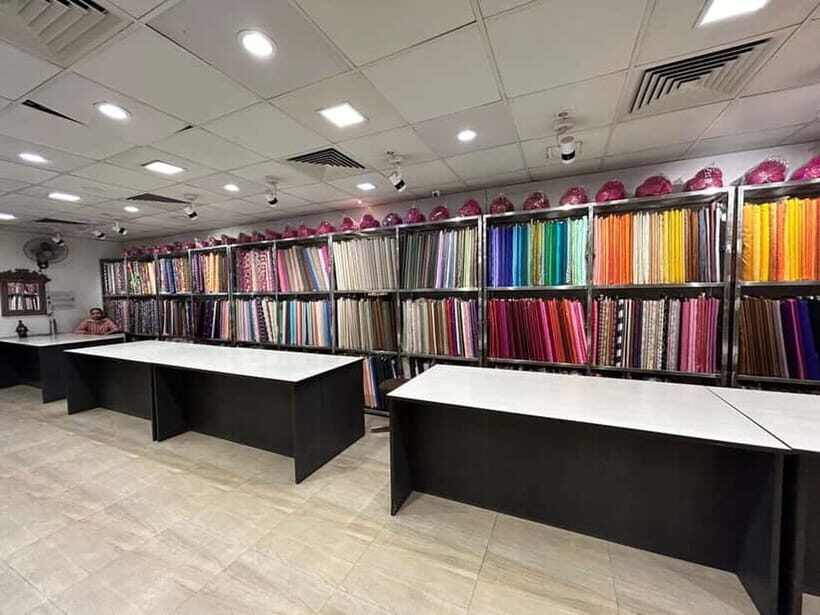 Delhi: Customized Shopping Tour with Female Consultant - A Detailed Look at the Experience