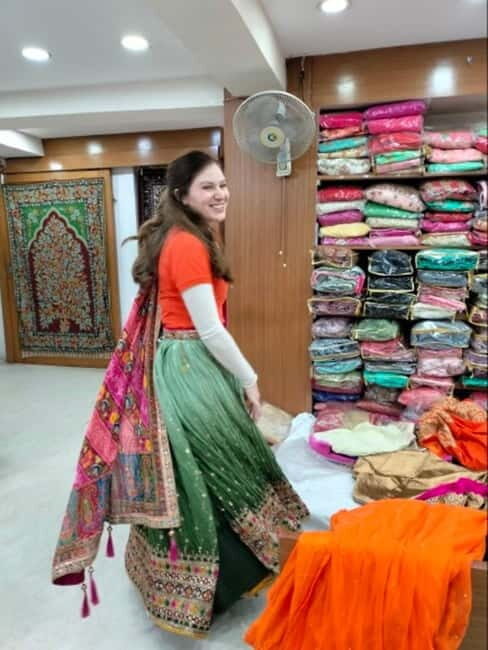 Delhi: Customized Shopping Tour with Female Consultant - The Sum Up