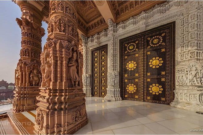 Delhi drop (any location) from Agra by private vehicle - Key Points