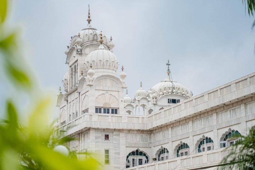 Delhi: Explore Hassle-Free Old and New Delhi 8-Hour Tour - Key Points
