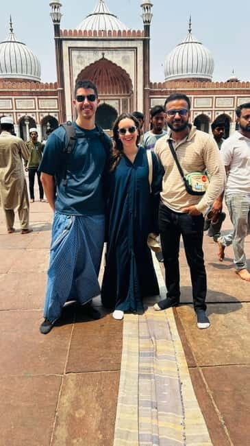 Delhi Full-Day Monuments Tour with Guide & Transfers - The Itinerary Breakdown