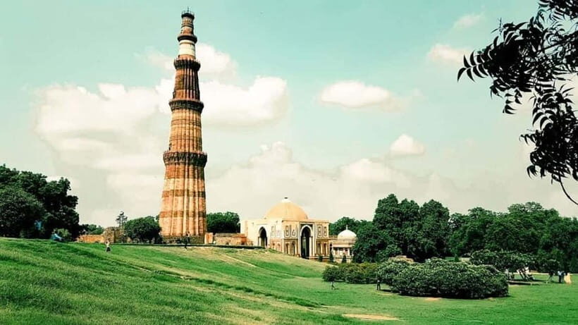Delhi: Full-Day Private Guided Tour with Lunch - Key Points