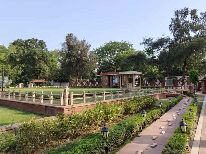 Delhi: Gandhi Smriti Museum Experience - The Peaceful Gandhi Memorial Garden