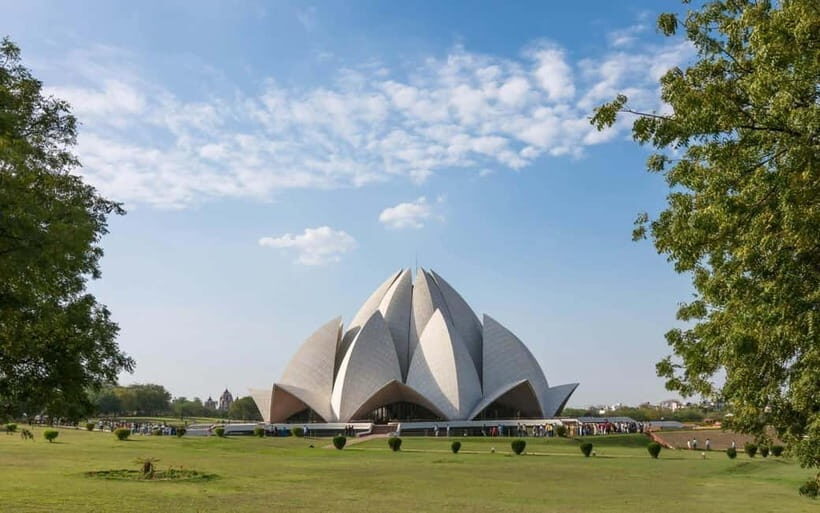 Delhi: Guided Half-Day Tour with Hotel Pickup - Exploring Delhi: A Practical Guide to the Guided Half-Day Tour with Hotel Pickup