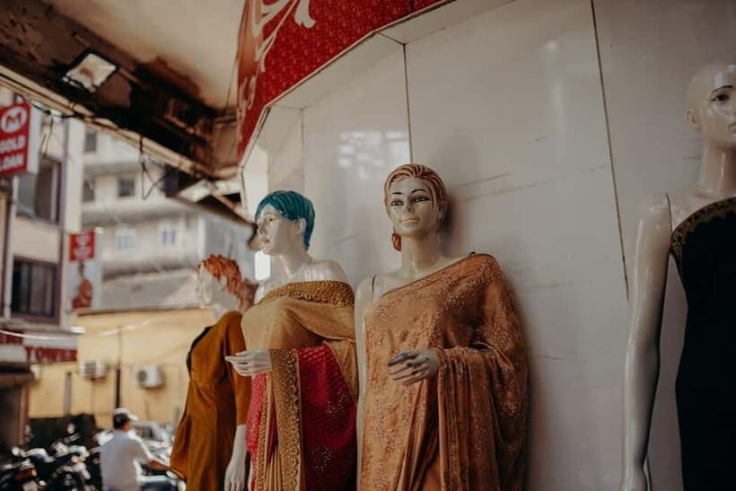 Delhi: Half Day Private Shopping Tour with Guide By Car - Who Will Love This Tour?