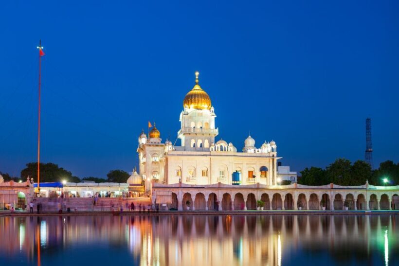 Delhi: Half-Day Private Temple Tour - Transportation and Group Size
