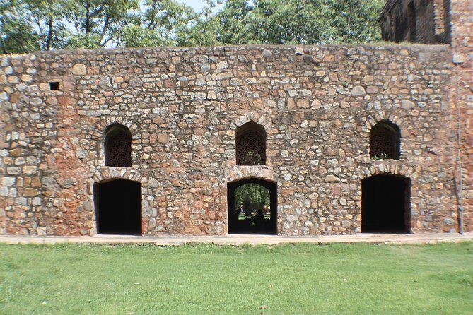 Delhi, Half day Sightseeing to New Delhi (Qutub Minar & Humayun's Tomb) - FAQ