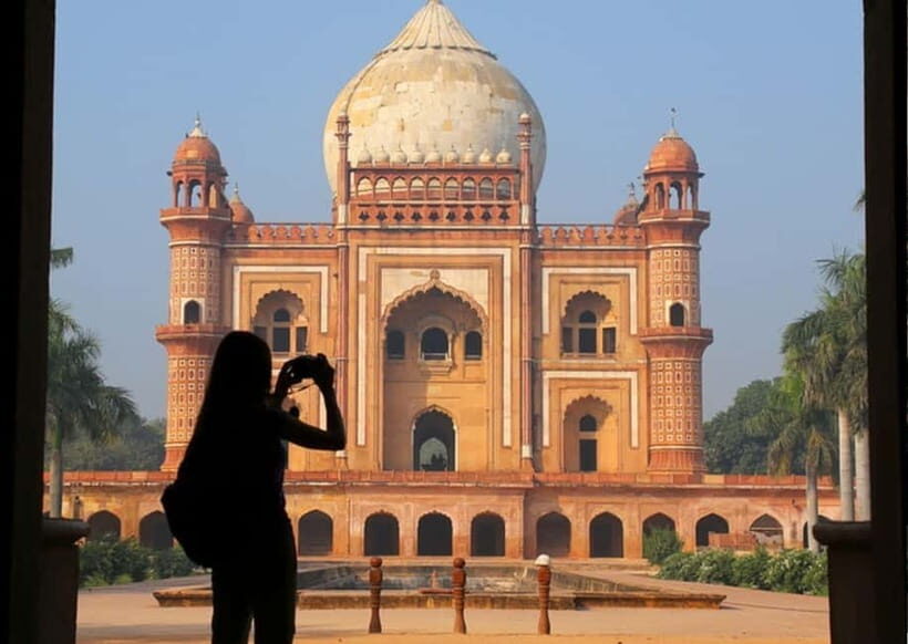 Delhi Heritage Stories: Guided Photography Tour by Foot - An In-Depth Look at the Delhi Heritage Photography Tour