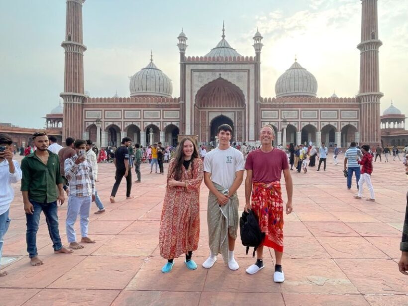 Delhi in a day : Explore the culture of the city - A Deep Dive into the Tour Experience