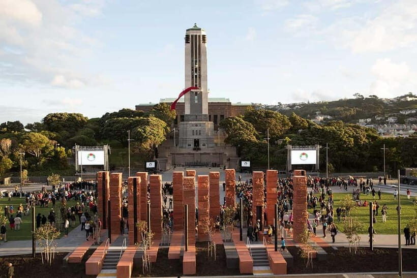 Delhi: National War Memorial Guided Tour with Hotel Pickup - The Experience: Walking Through the Memorial