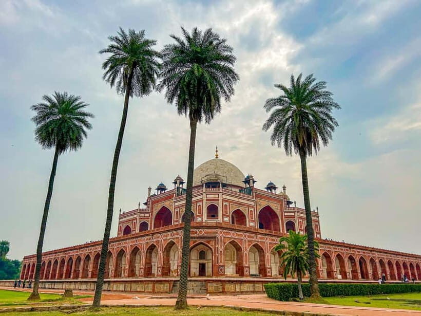 DELHI: NEW AND OLD SELF ITINERARY FULL DAY OR HALF DAY TOUR - The Experience of the Tour