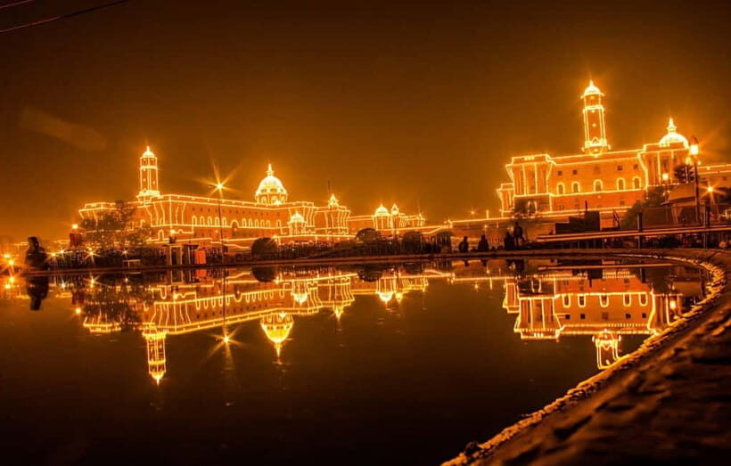 Delhi: Night Tour with Rickshaw Ride and Street Food - Practical Details & What to Expect