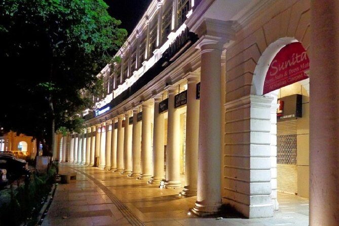 Delhi Night Walk Tour with Rickshaw Ride - Visiting Key Landmarks
