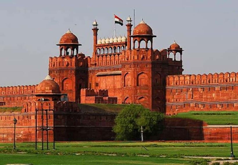 Delhi: Old and New Delhi City Private Guided Day Tour by car - An In-Depth Look at the Day