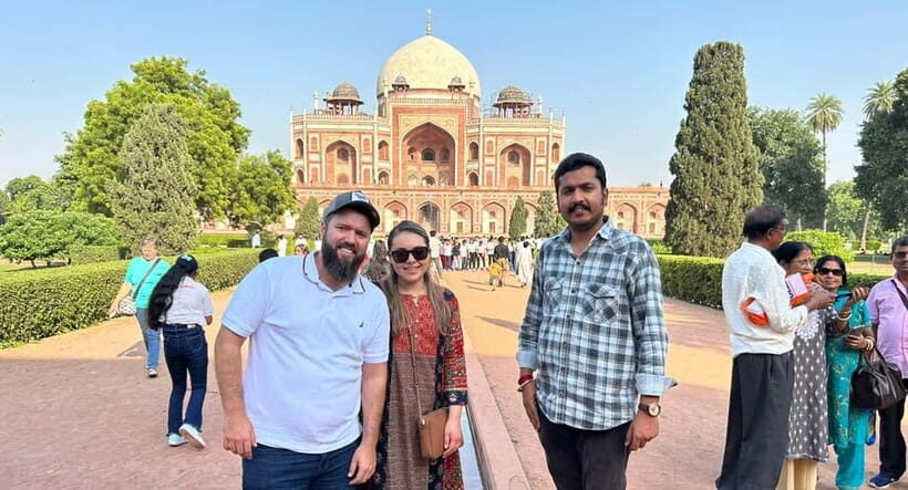 Delhi: Old and New Delhi Full or Half-Day City Tour - Transitioning to New Delhi: Modern and Political Landmarks