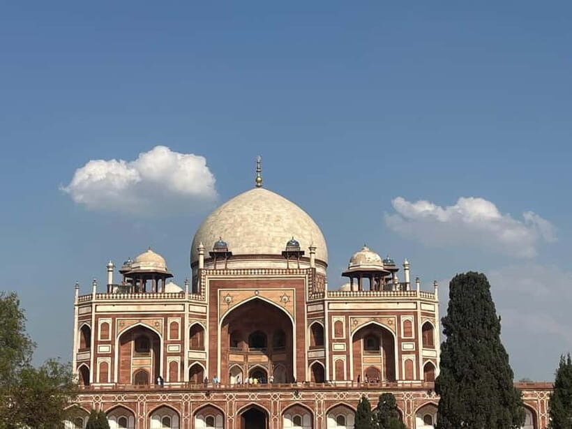 Delhi: Old and New Delhi Private Full or Half-Day Tour - Breaking Down the Itinerary: What You’ll Actually See and Do