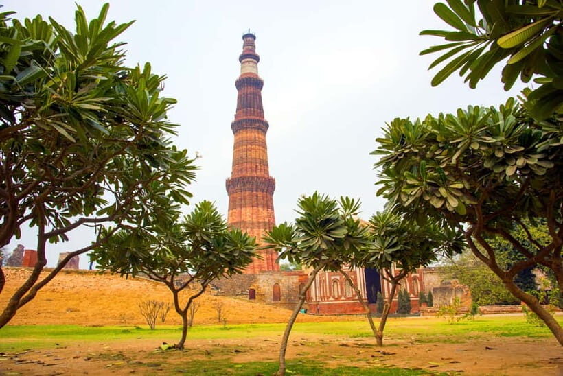 Delhi: Old and New Delhi Private Guided Tour - A Closer Look at the Delhi Private Guided Tour