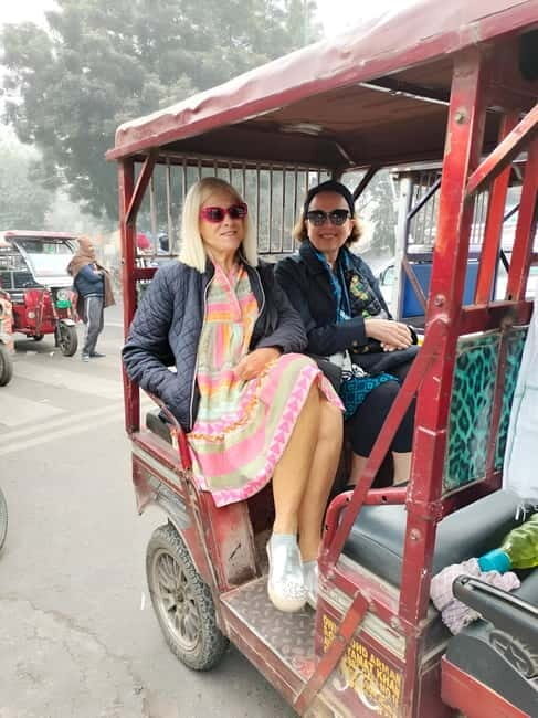 Delhi: Old and New Delhi Private Tour with Red Fort Inside - The Sum Up